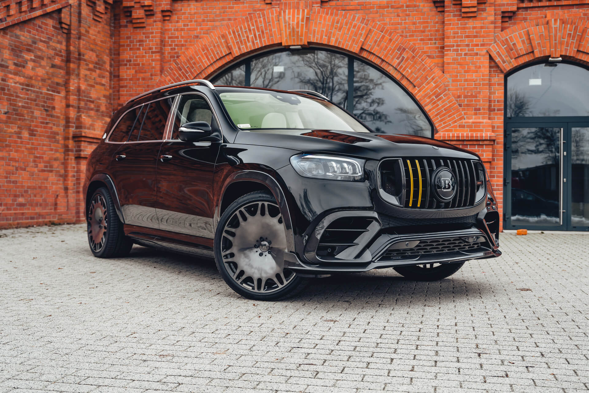 Mercedes-Maybach GLS 600 „AMG LOOK” - BRABUS - Vcentrum Warszawa